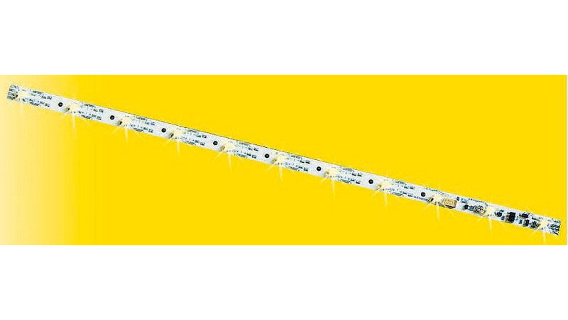 Viessmann 5077 Coach lighting 11 LEDs yellow w decoder – Micro Macro ...